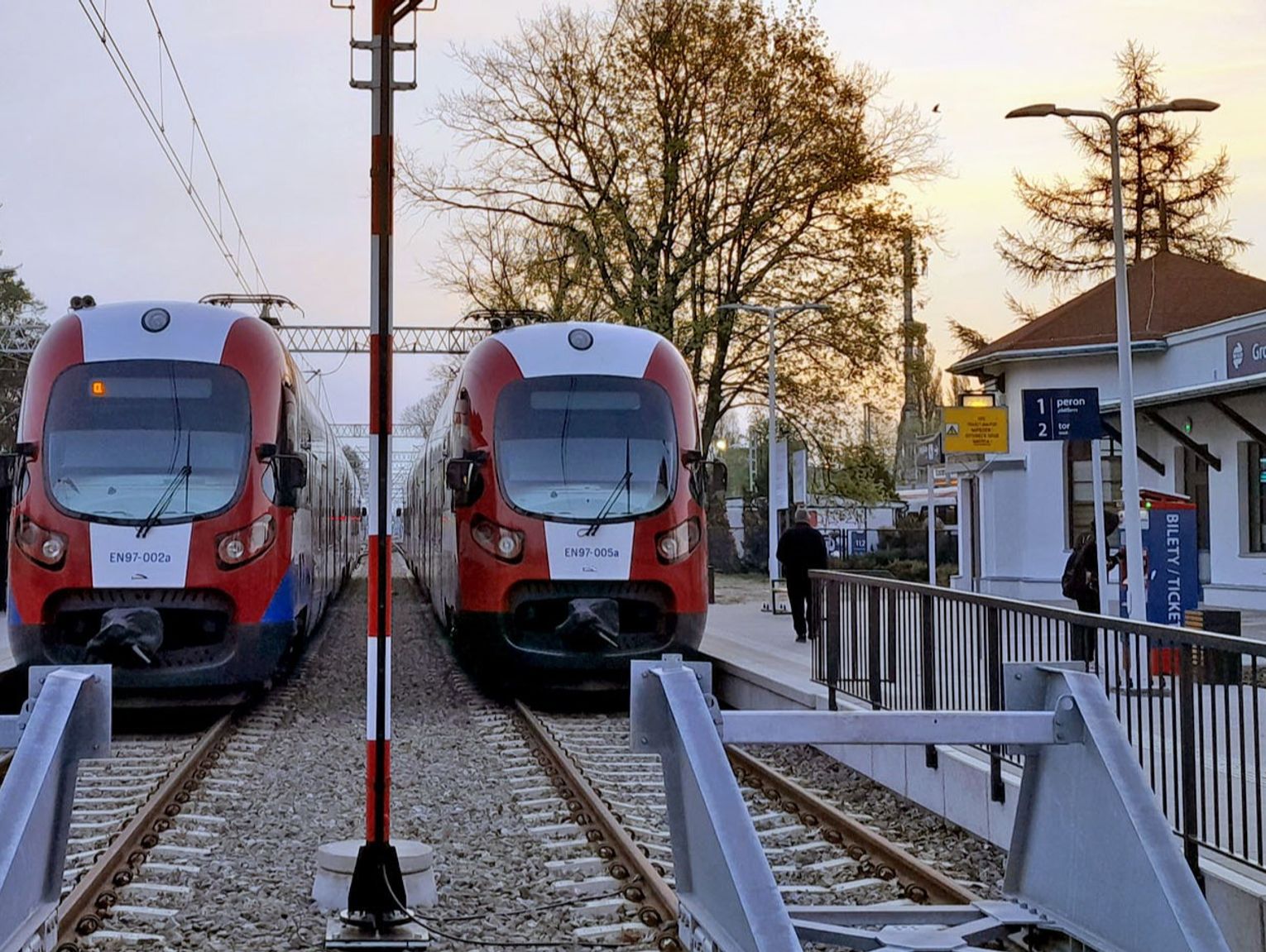 Nowy rozkład jazdy WKD od stycznia 2025 – więcej połączeń do Grodziska ...